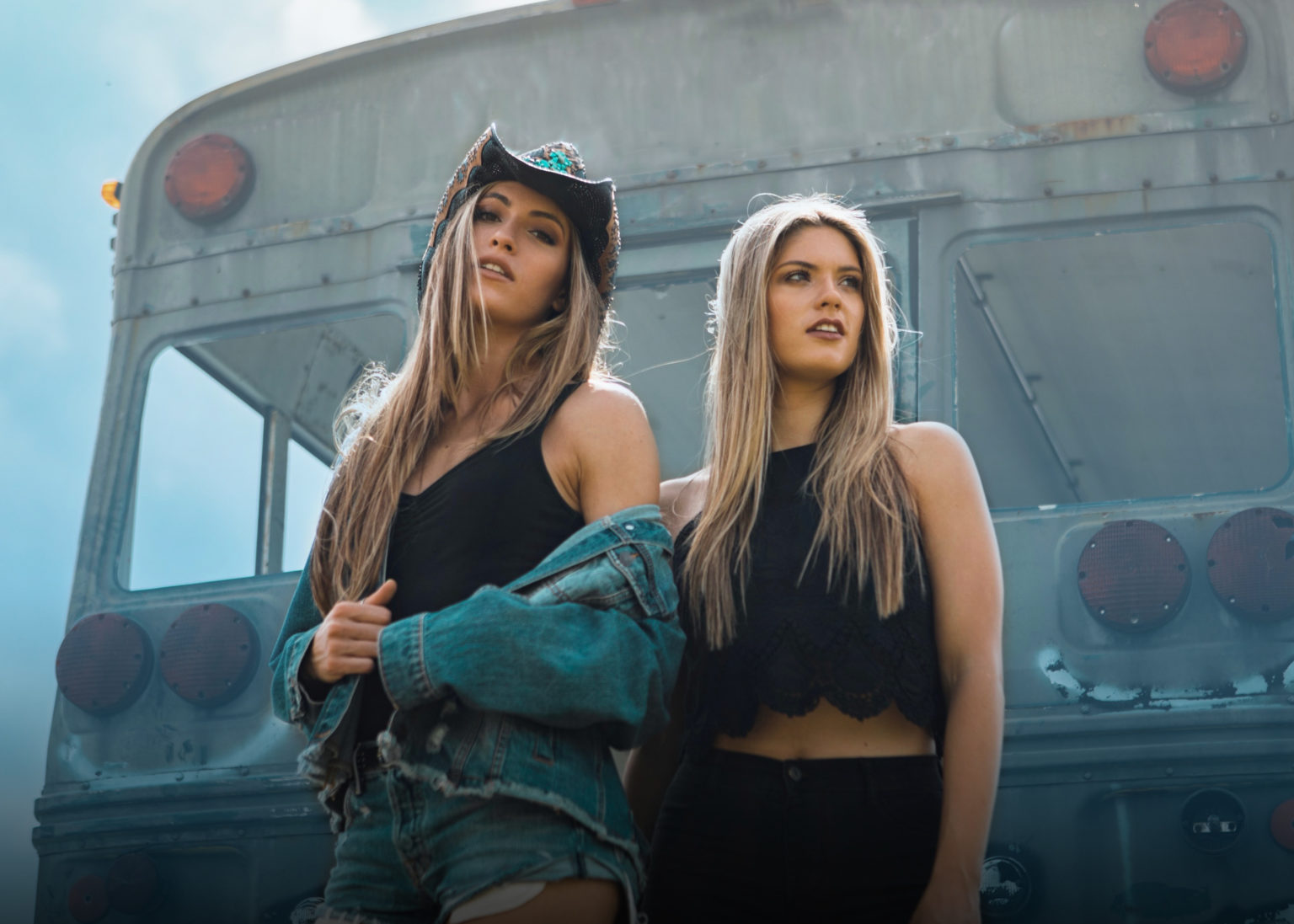 Cover Video: Kelsea Ballerini’s “Hole in the Bottle” by Diamond Dixie ...